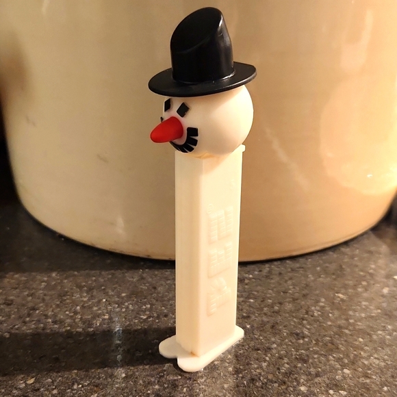 Vintage | Holiday | 97s Vintage White Pez Collectible Snowman | Poshmark